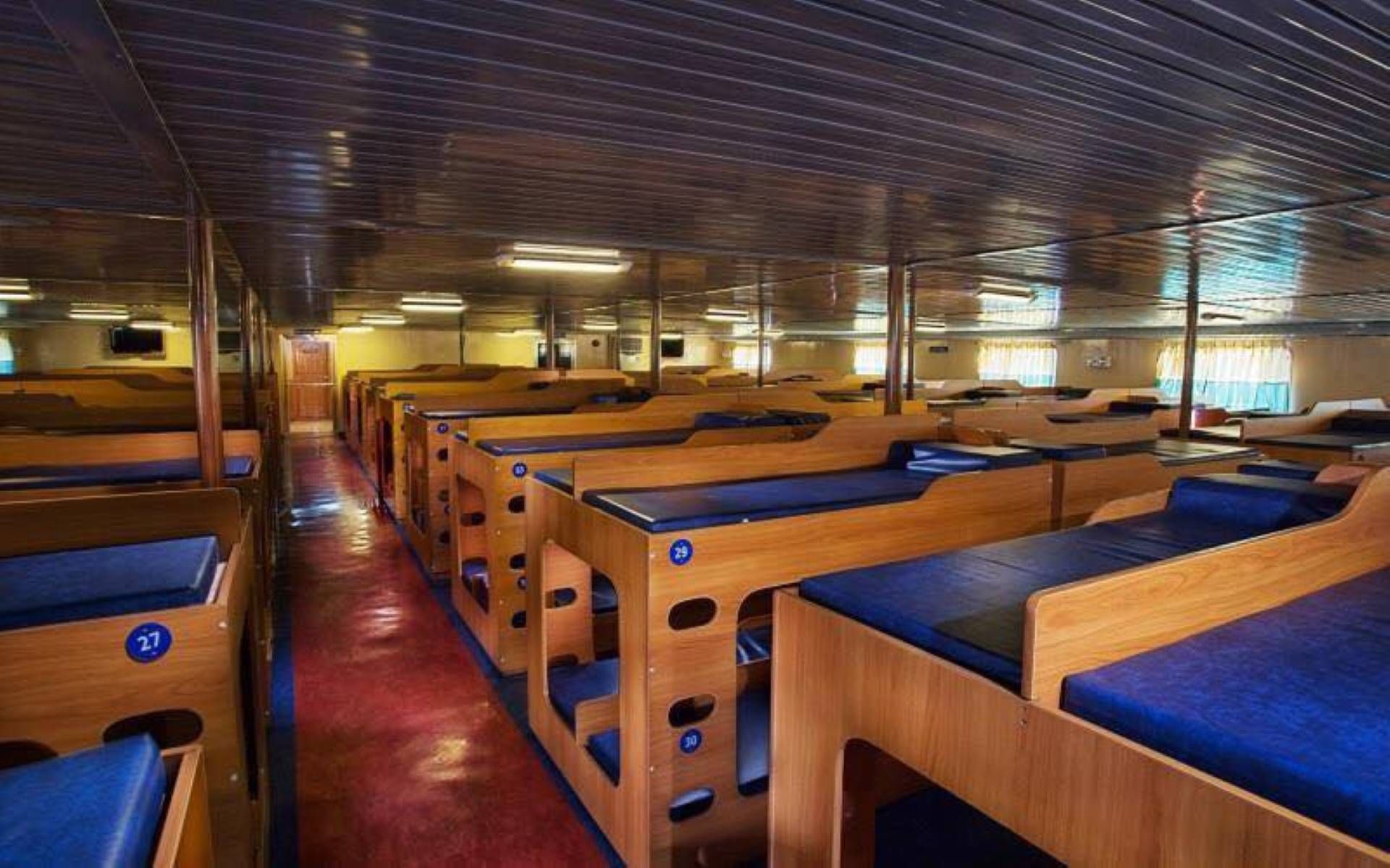 Roble Shipping - Book your ride