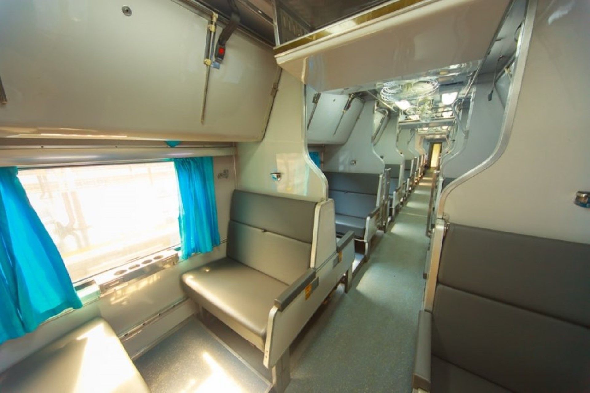 Thai Railway - Book your ride