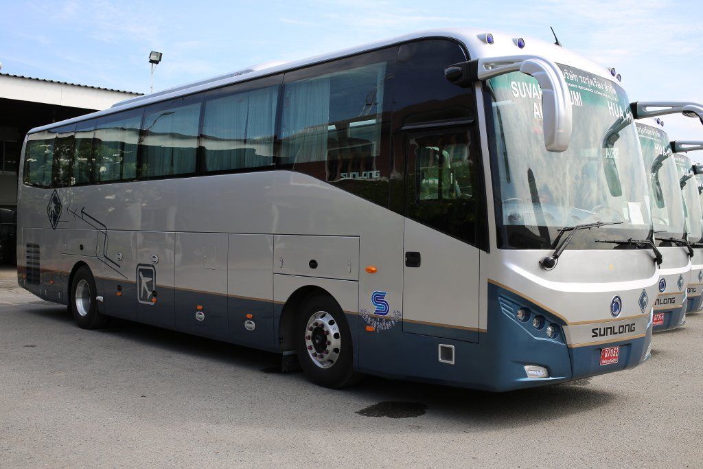 Roong Reuang Coach - Book your ride