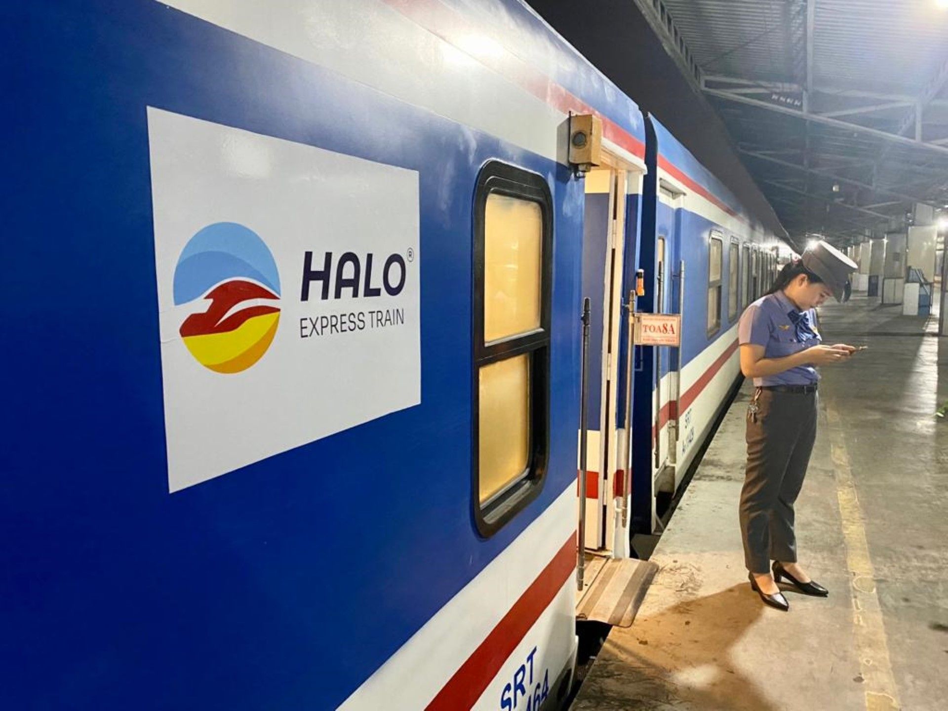 Halo Express Train - Bus, Tickets and online bookings