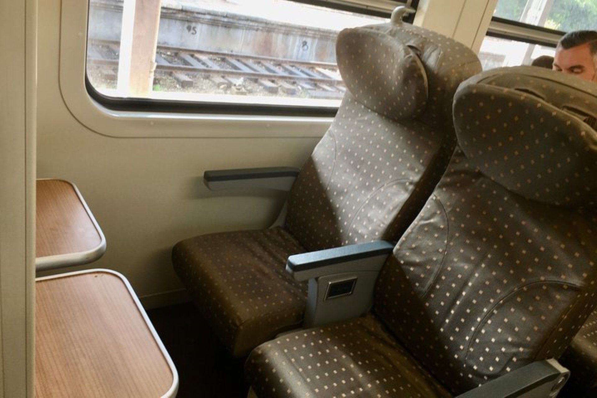 Sri Lanka Railways - Book your ride