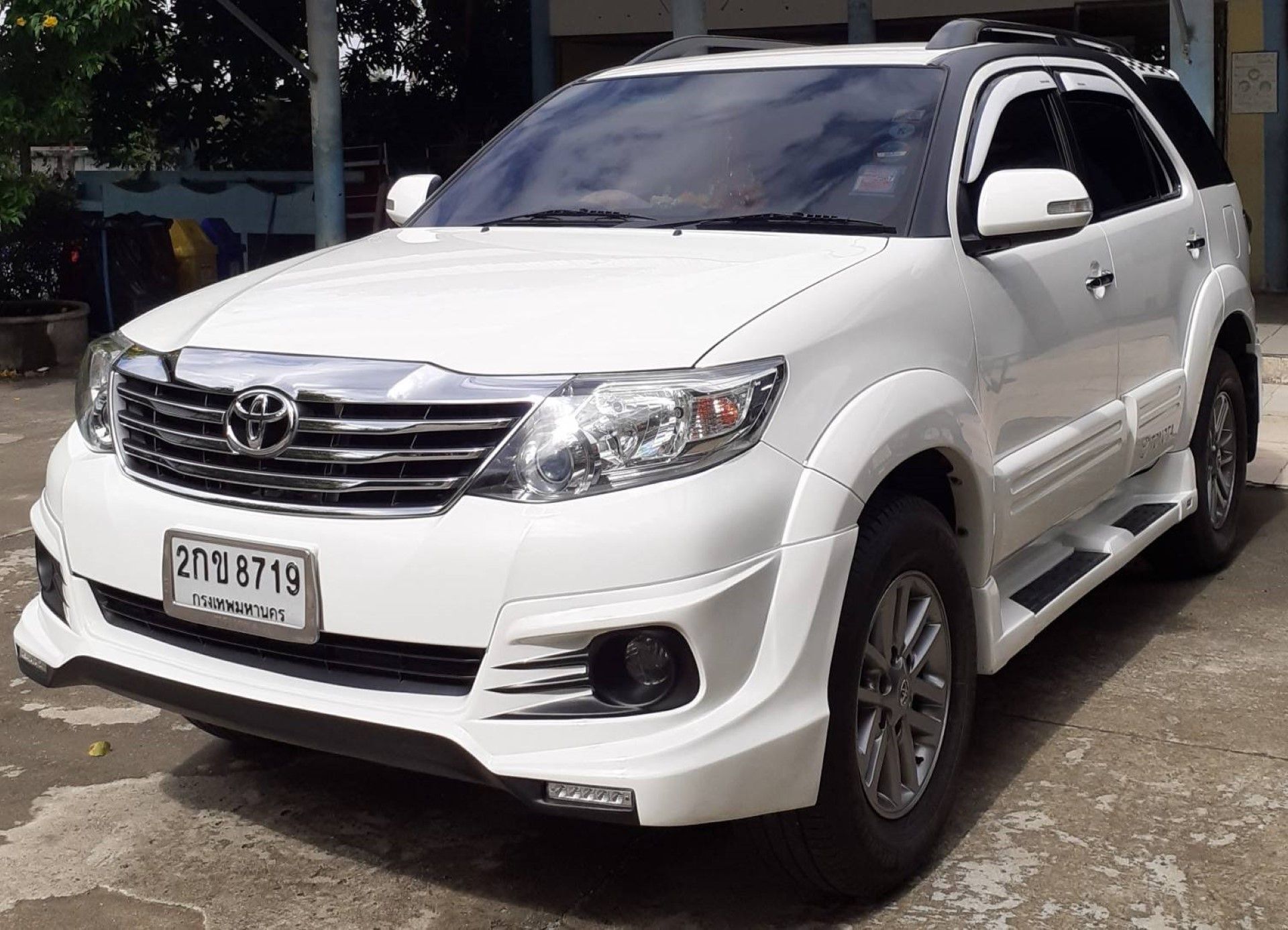 Tour with Thai - Book your ride
