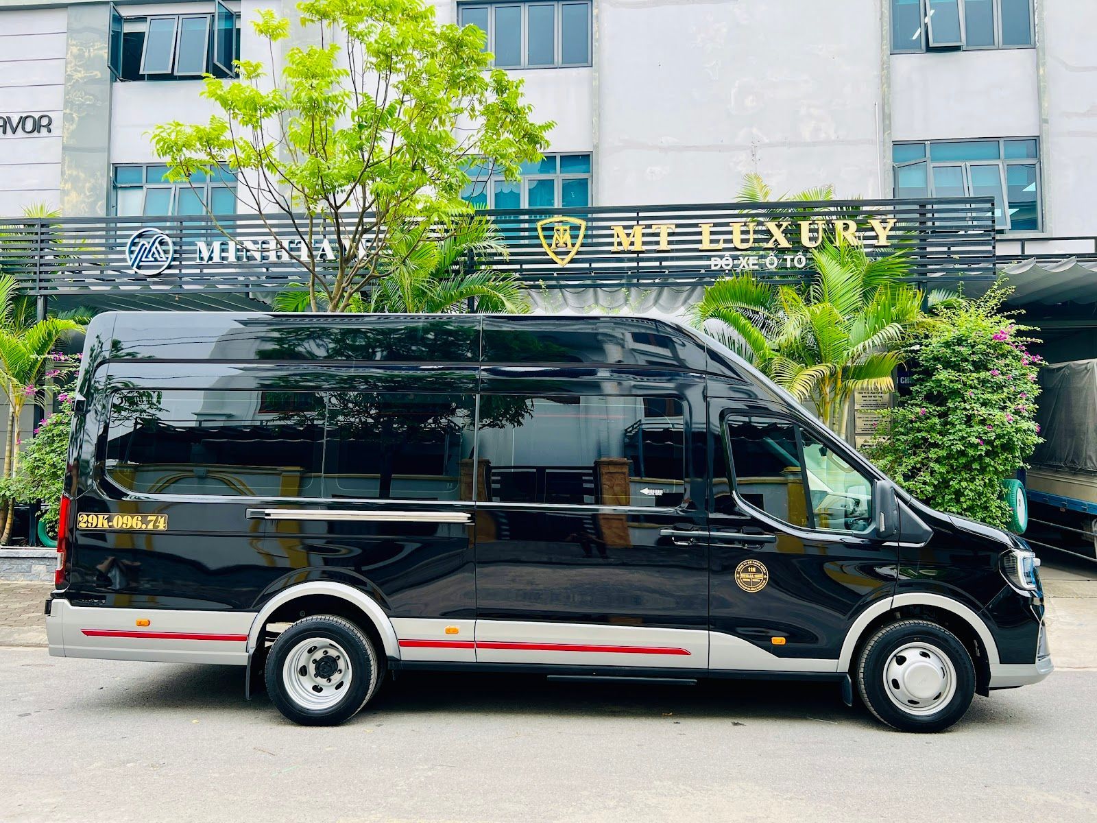 Xeka Limousine - Bus, Tickets and online bookings