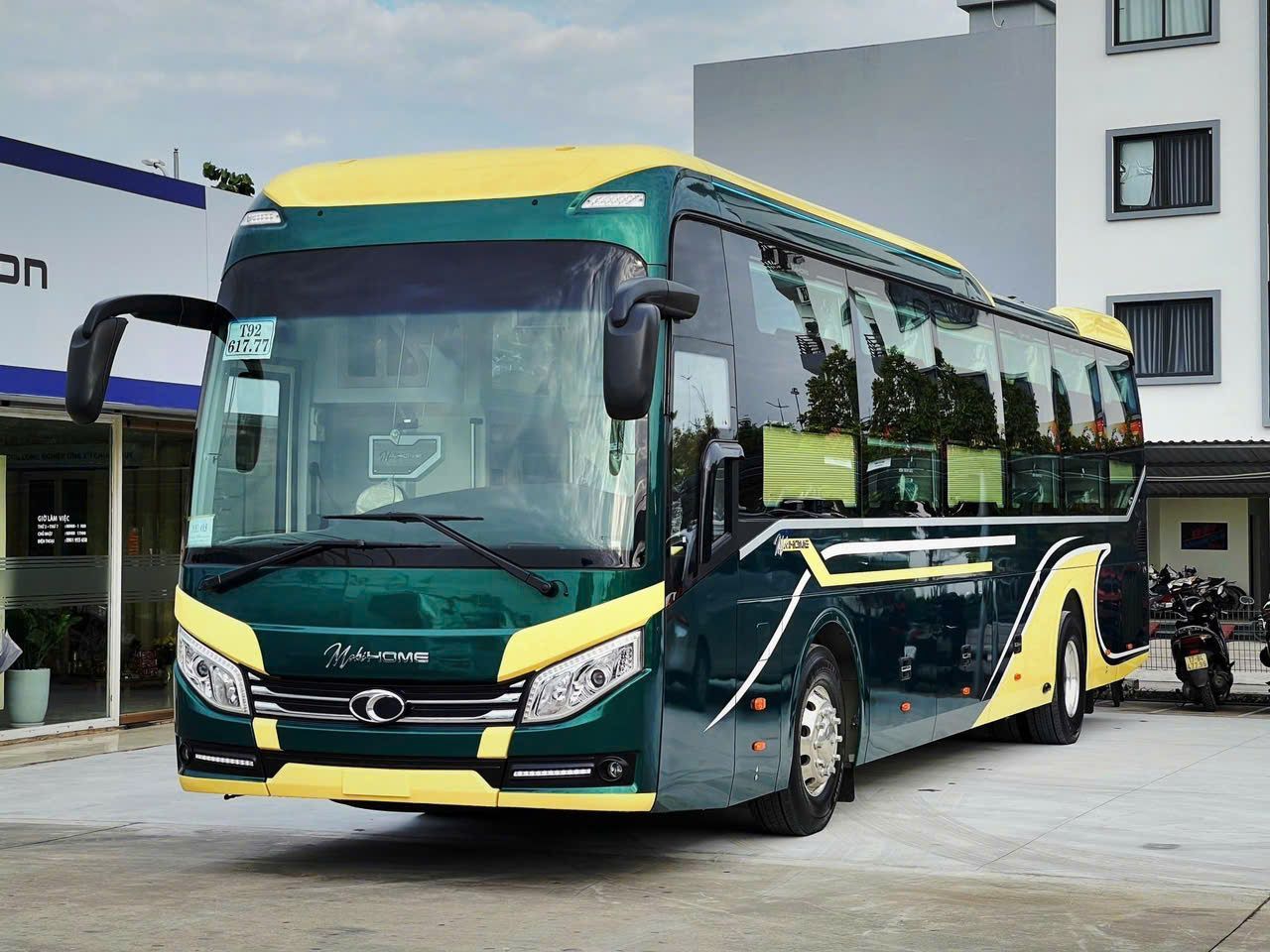 DK Luxury Discovery - Bus, Tickets and online bookings