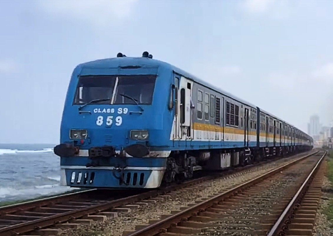 SL Railway Commuter - Train, Tickets and online bookings